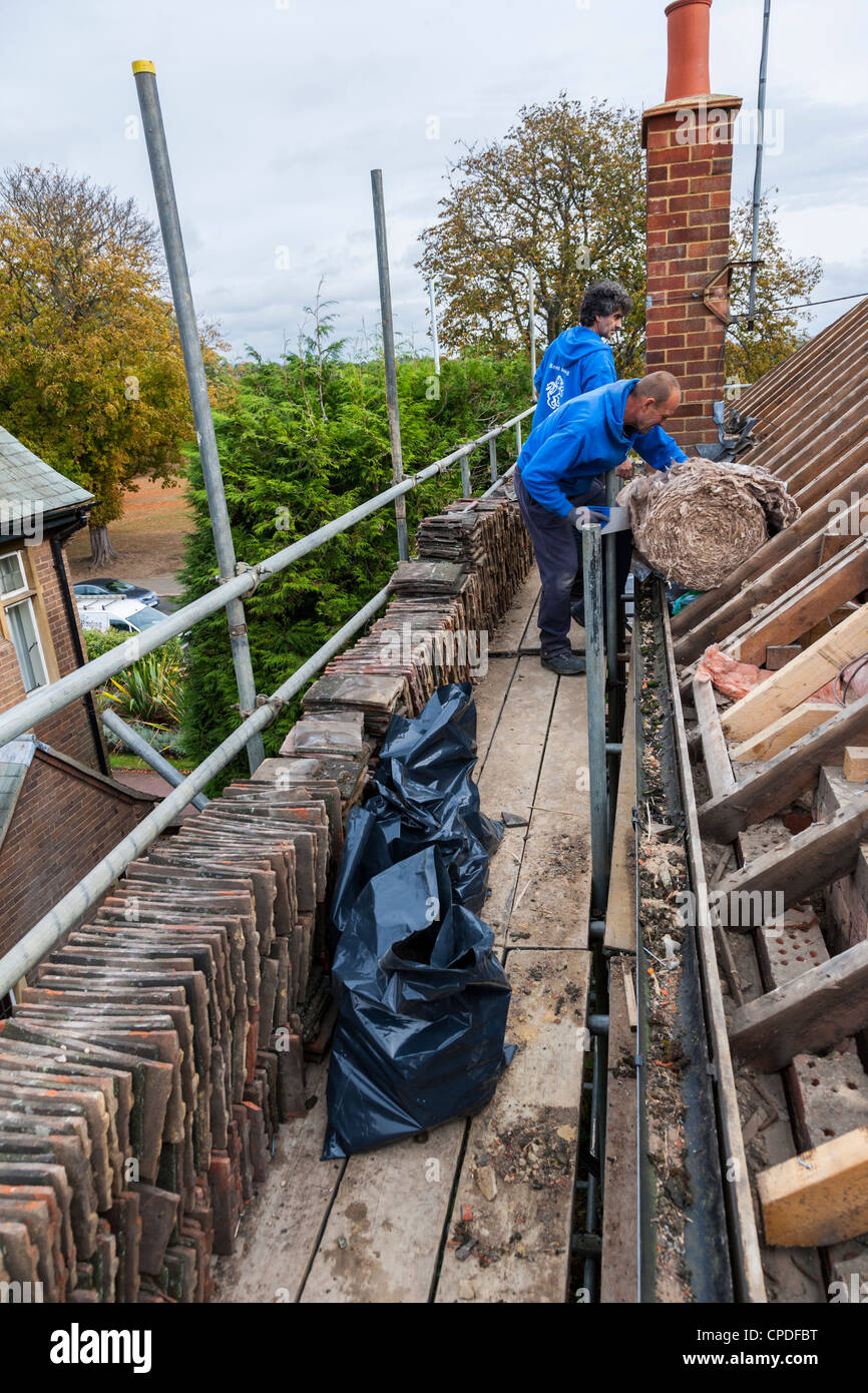 Retiling roof hi-res stock photography and images - Alamy