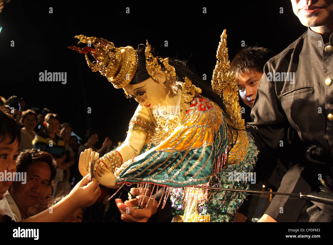 Thai traditional puppet performing Stock Photo - Alamy