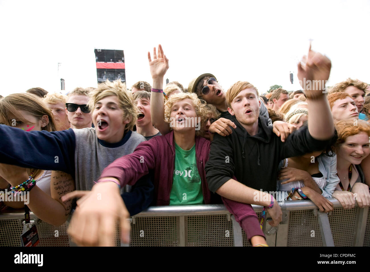 Concert front row hi-res stock photography and images - Alamy