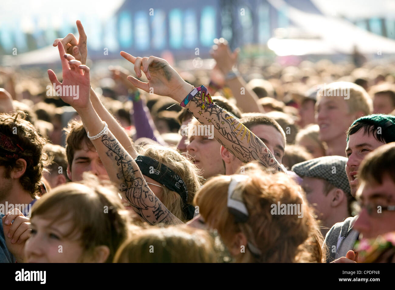 Crowd cheering at a music festival Stock Photo - Alamy