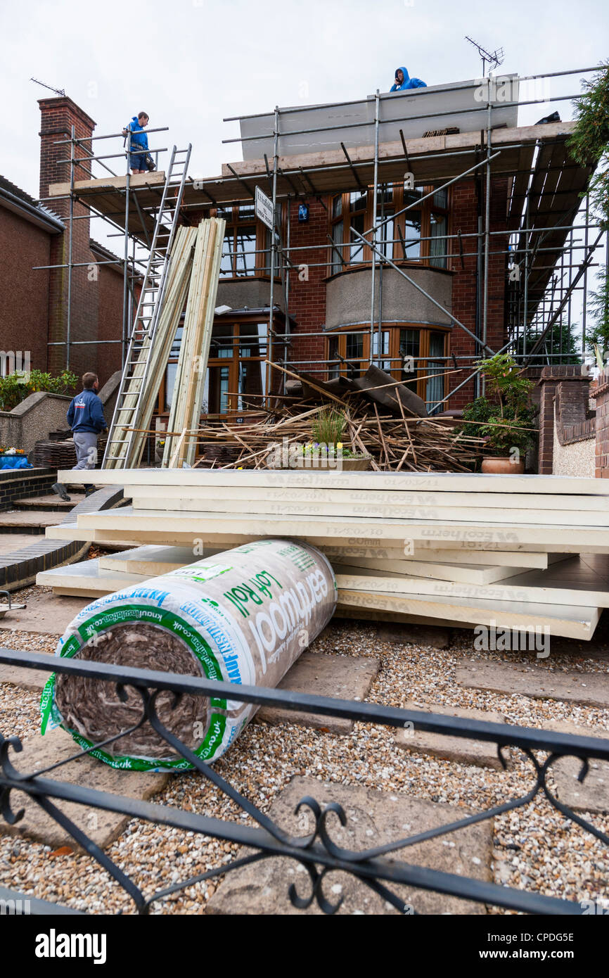 Retiling roof hi-res stock photography and images - Alamy