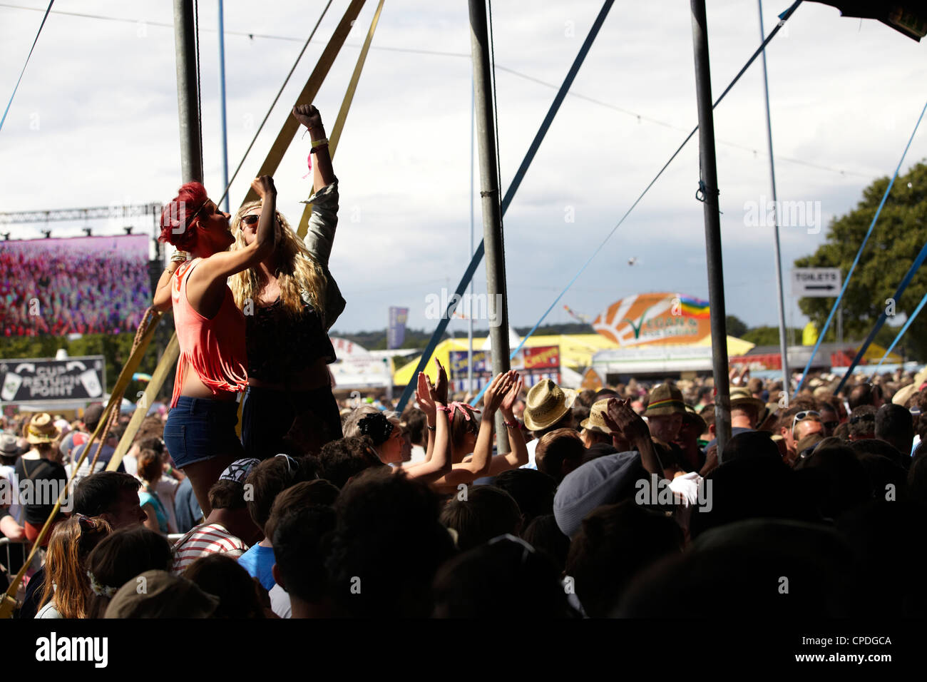 Girl on shoulders gig hi-res stock photography and images - Alamy