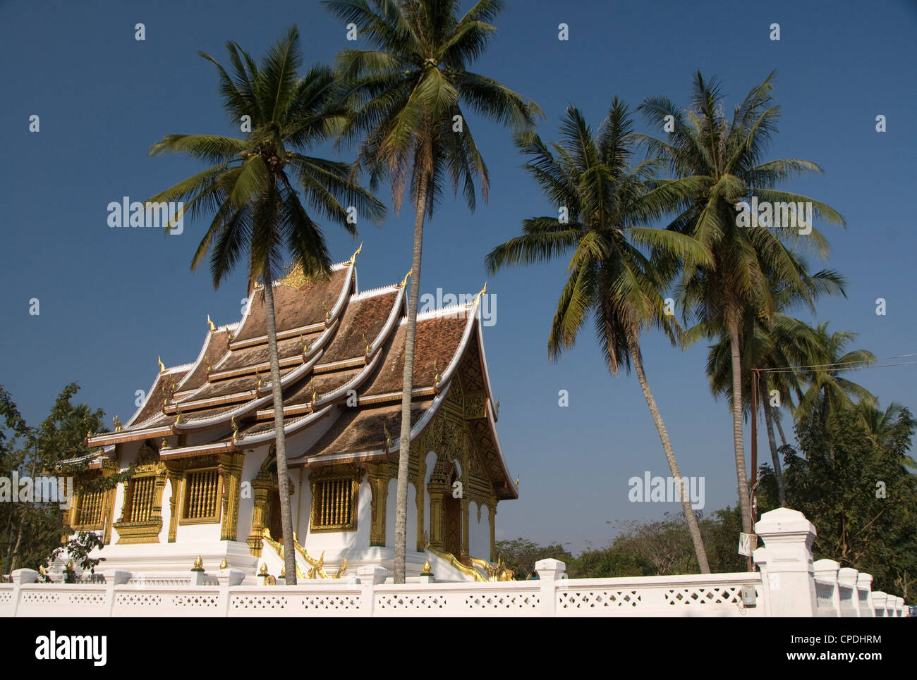 Wat sen hi-res stock photography and images - Alamy