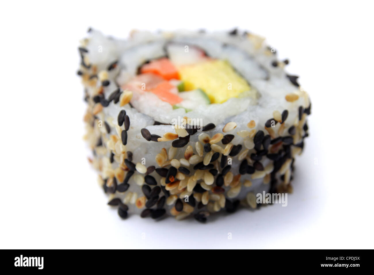 Maki sushi roll with sesame border Stock Photo - Alamy