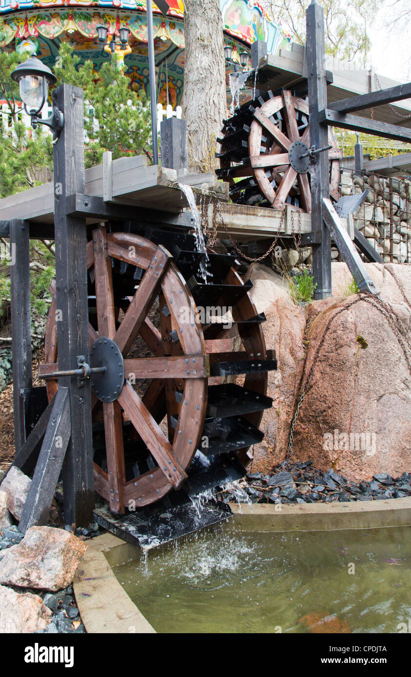 Water mill wheels hi-res stock photography and images - Alamy
