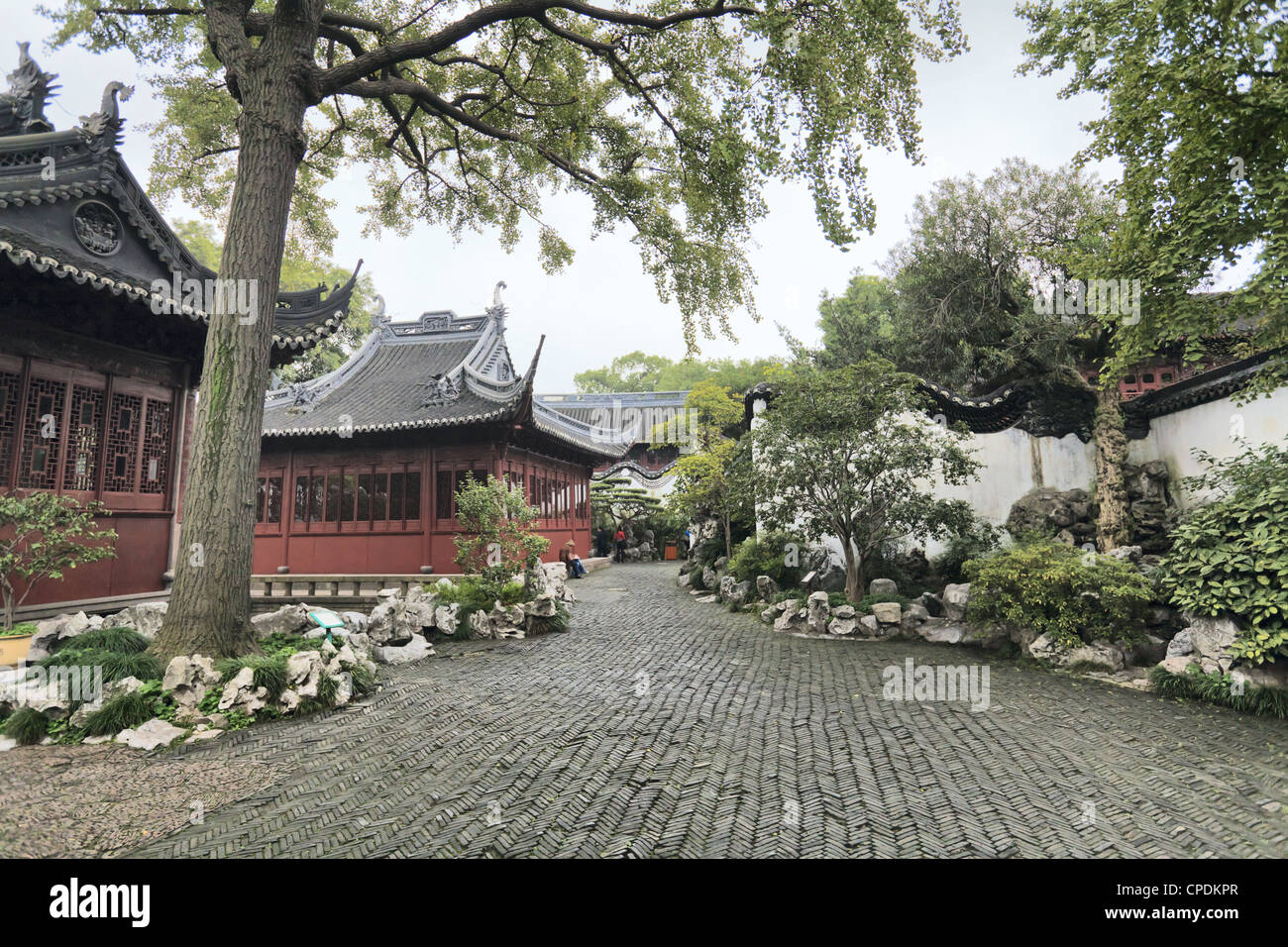 Yu Yuan (Yuyuan) Gardens, Shanghai, China, Asia Stock Photo - Alamy