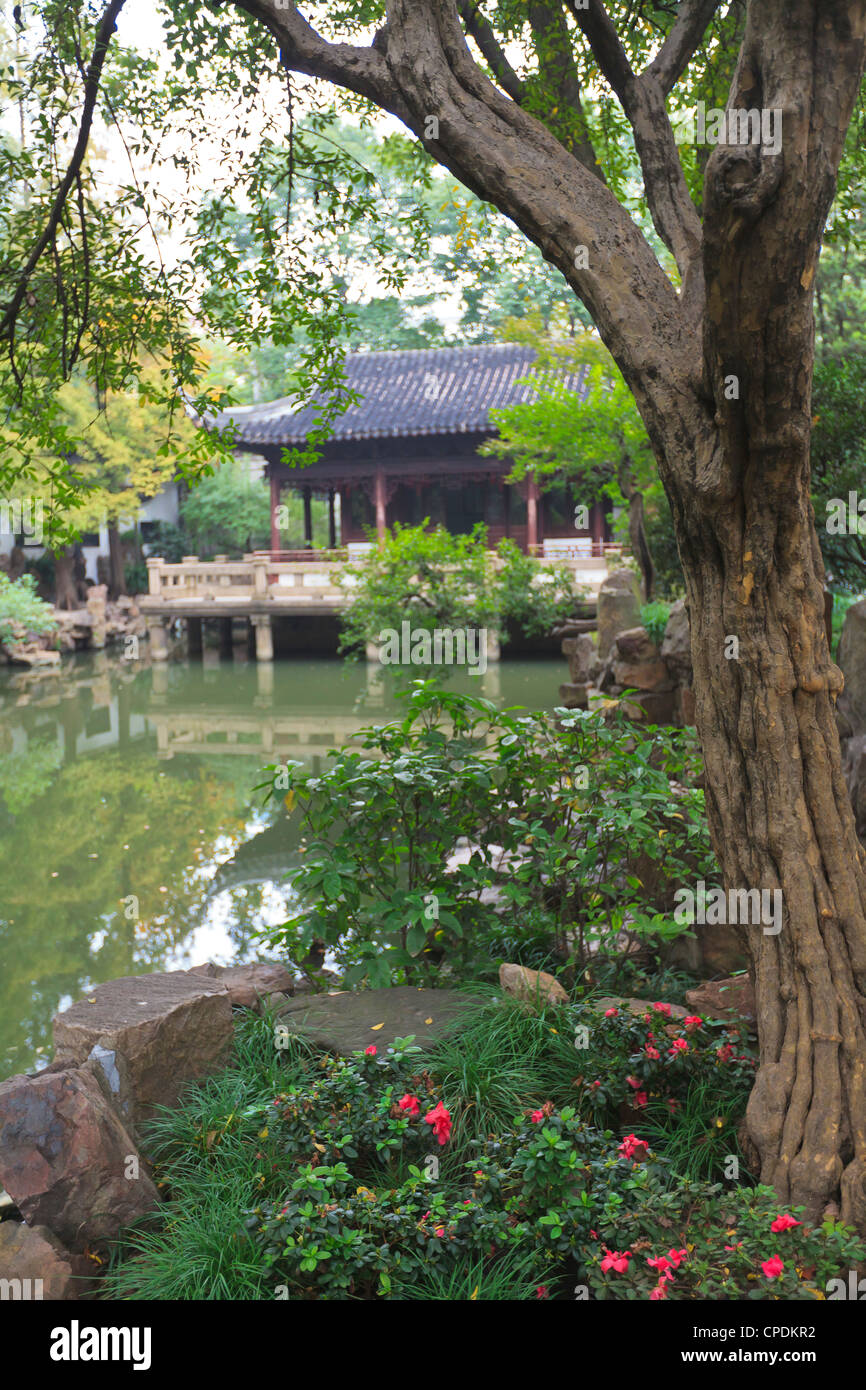 Yu Yuan (Yuyuan) Gardens, Shanghai, China, Asia Stock Photo - Alamy