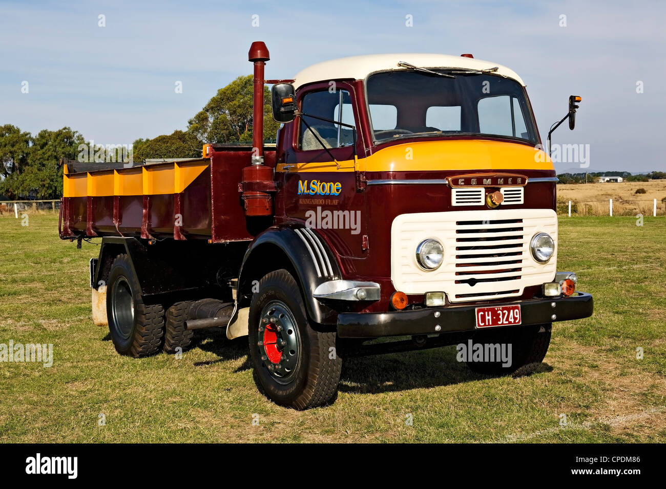 Clunes Australia / A 1960 model QX series Commer truck,on display at ...