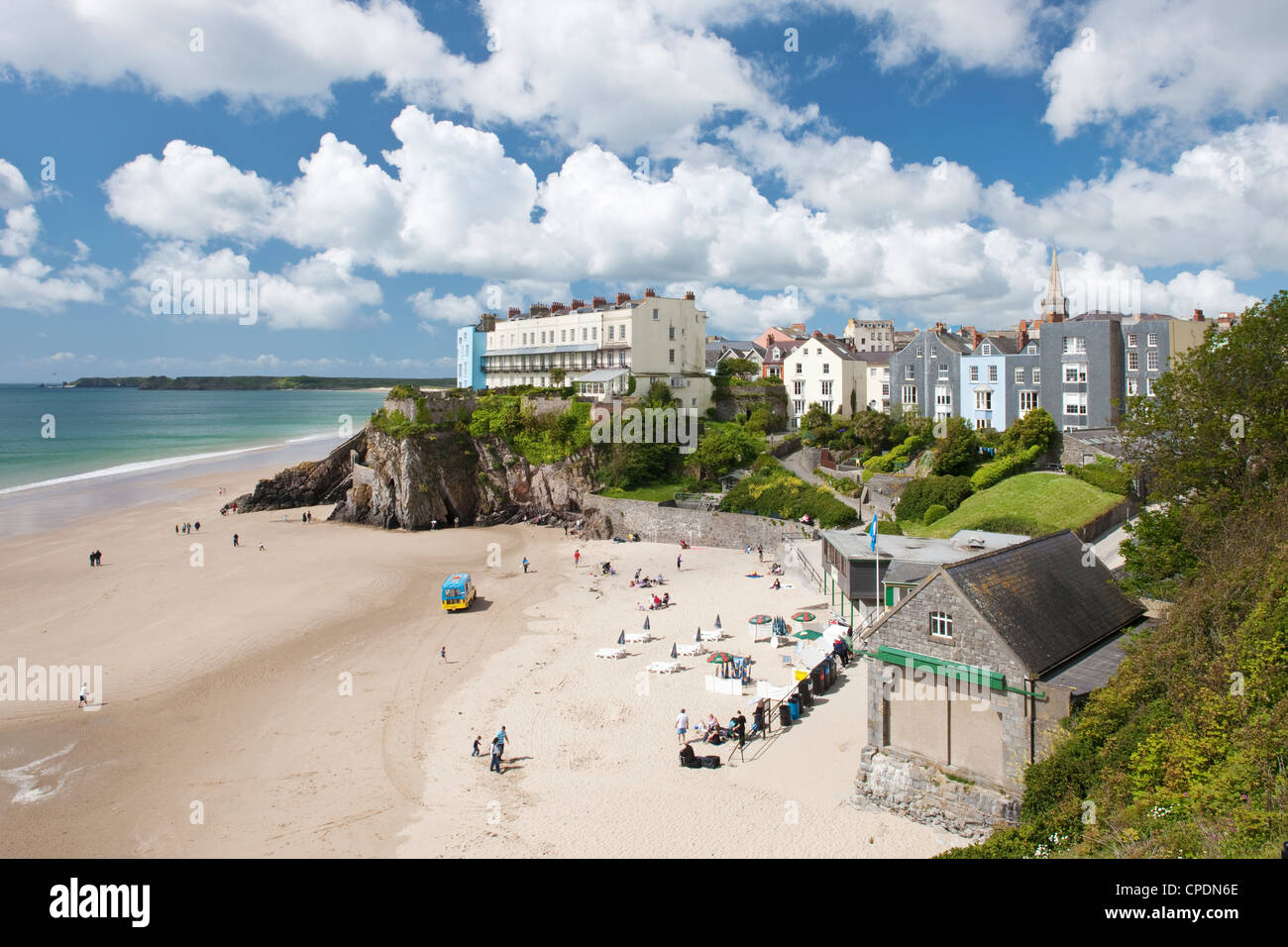 Tenby beach hi-res stock photography and images - Alamy