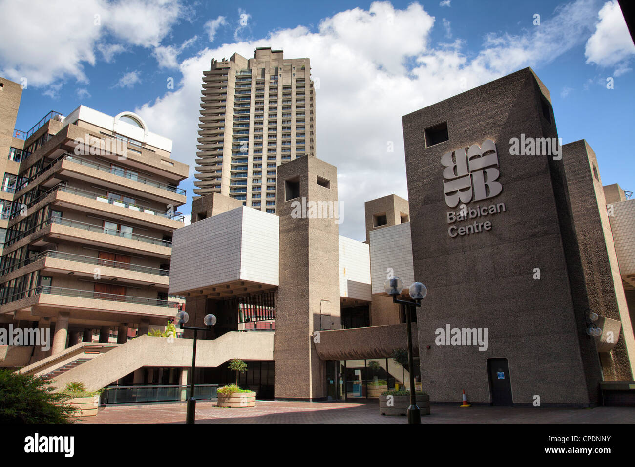 Barbican hi-res stock photography and images - Alamy