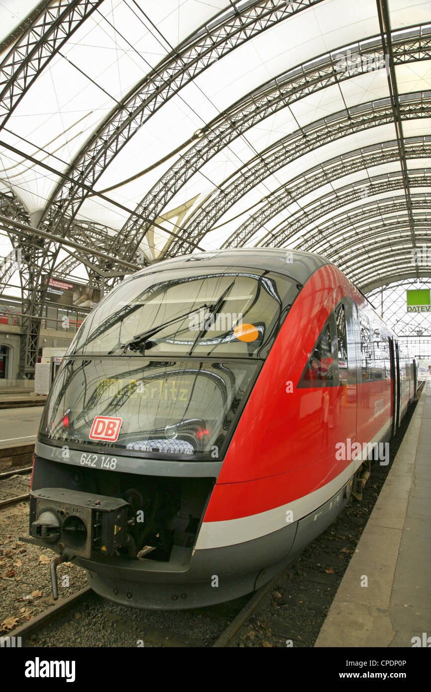 Class 642 hi-res stock photography and images - Alamy