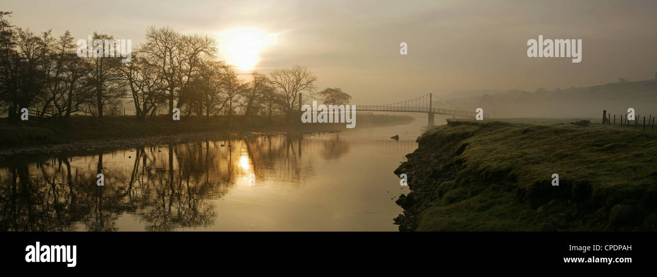 River swale footbridge hi-res stock photography and images - Alamy
