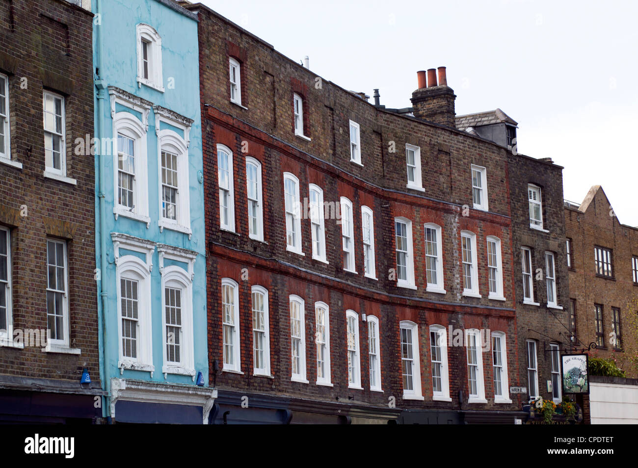 Georgian brick terrace architecture hi-res stock photography and images ...