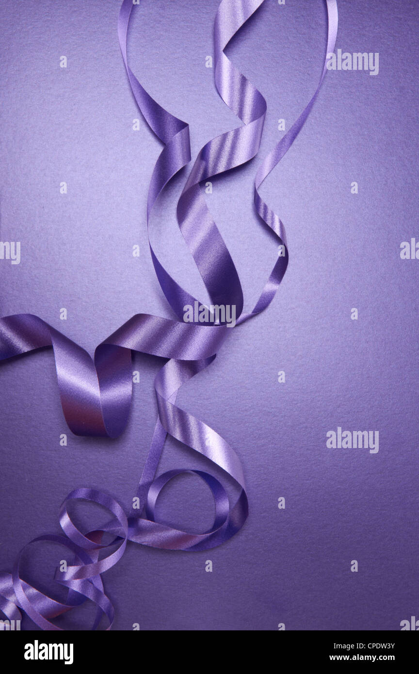 Purple ribbon hi-res stock photography and images - Alamy