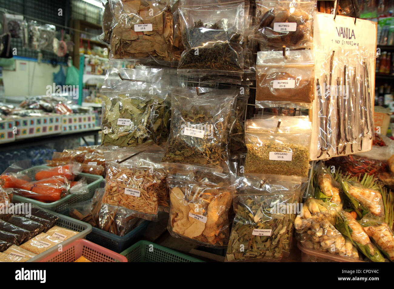 Asian herb shop in Chatuchak market in Bangkok Stock Photo - Alamy