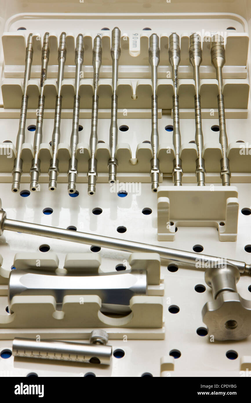 Medical tools hi-res stock photography and images - Alamy