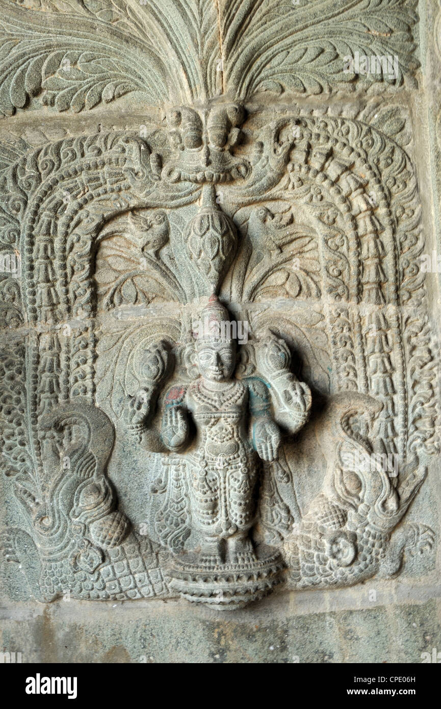 intricate artwork at ancient hindu temple Stock Photo - Alamy intricate artwork at ancient hindu temple Stock Photo - Alamy
