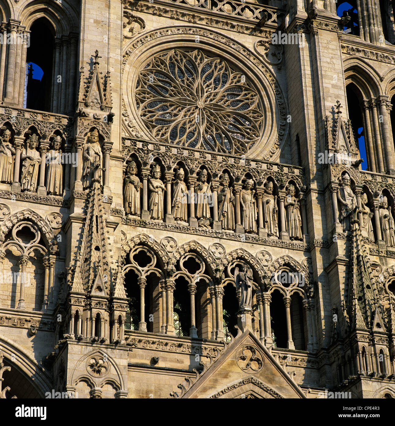Front view notre dame cathedral hi-res stock photography and images - Alamy