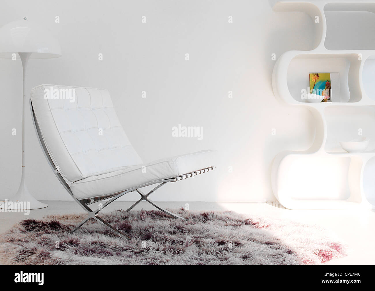 Modern easy chair hi-res stock photography and images - Alamy