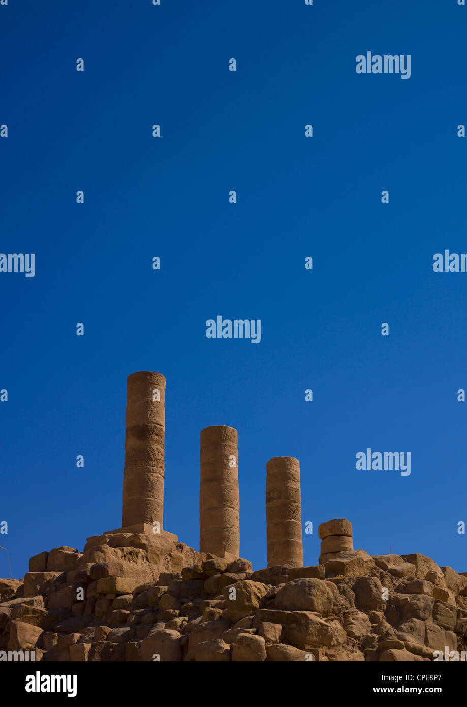 Colums In Petra, Jordan Stock Photo - Alamy