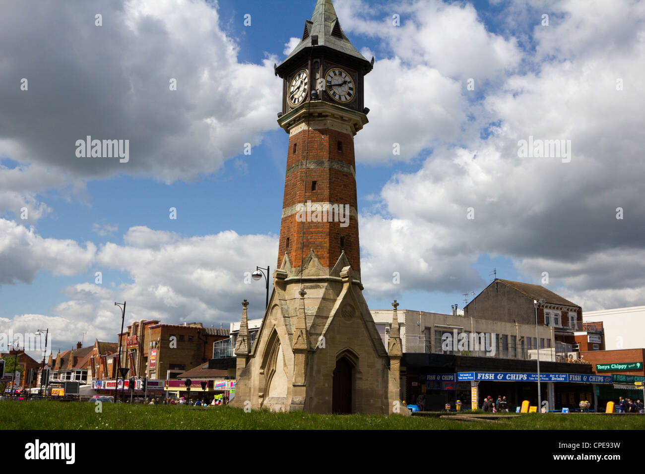 Skegness beach lincolnshire promenade hi-res stock photography and ...