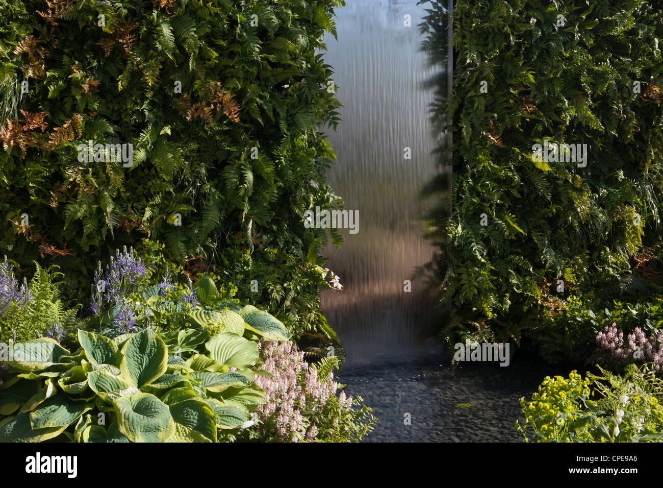 Garden chute hi-res stock photography and images - Alamy
