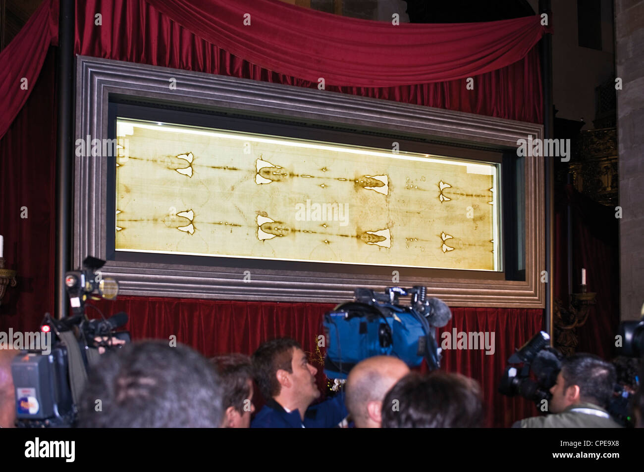 Europe Italy Piedmont Turin Shroud Exposition of 2010, the Shroud Stock ...