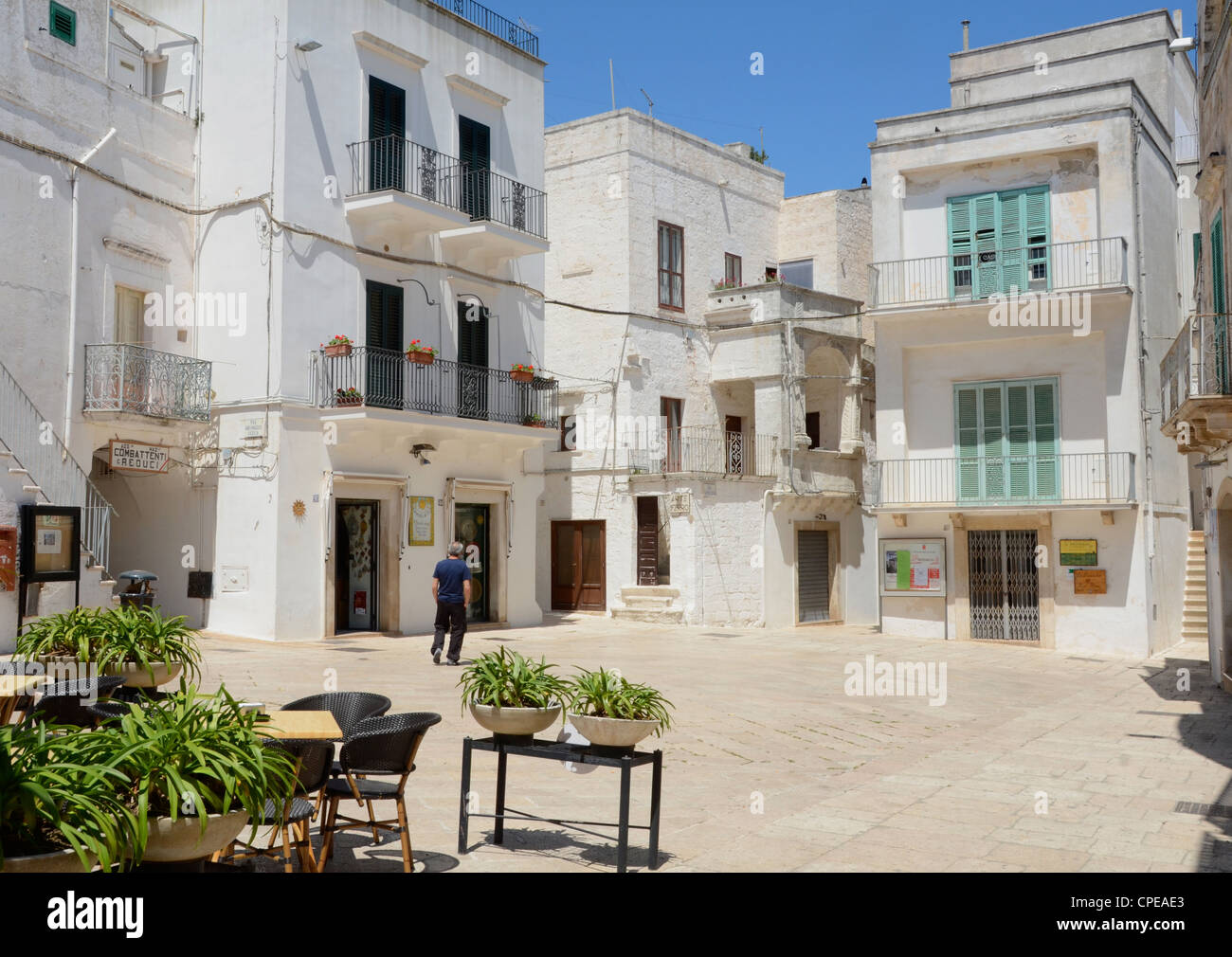 Cisternino square hi-res stock photography and images - Alamy