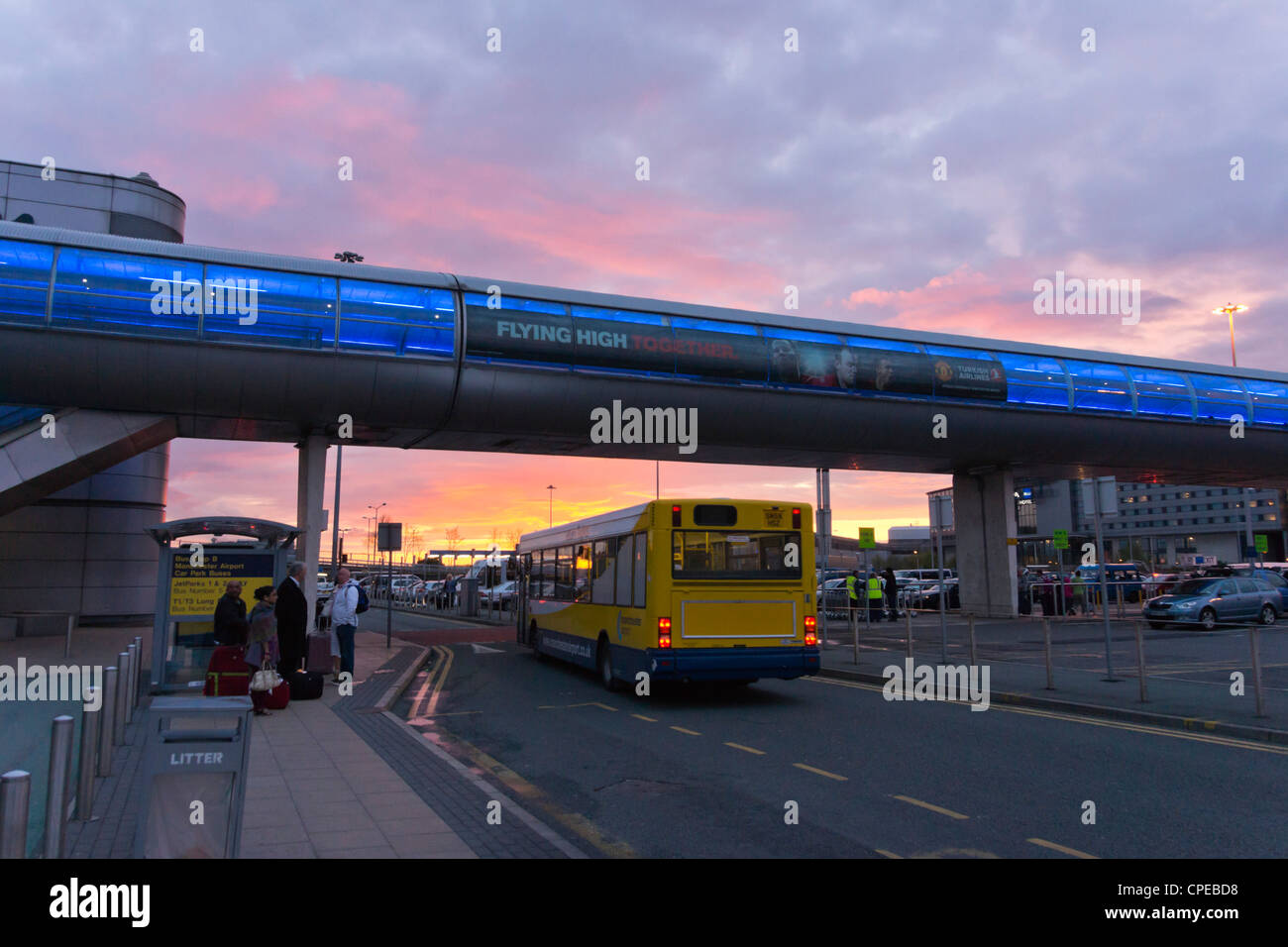 Manchester airport rail and bus station hi-res stock photography and ...