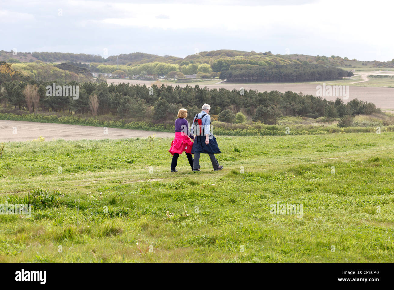 A walk along the "North Norfolk Footpath" section between Weybourne and ...