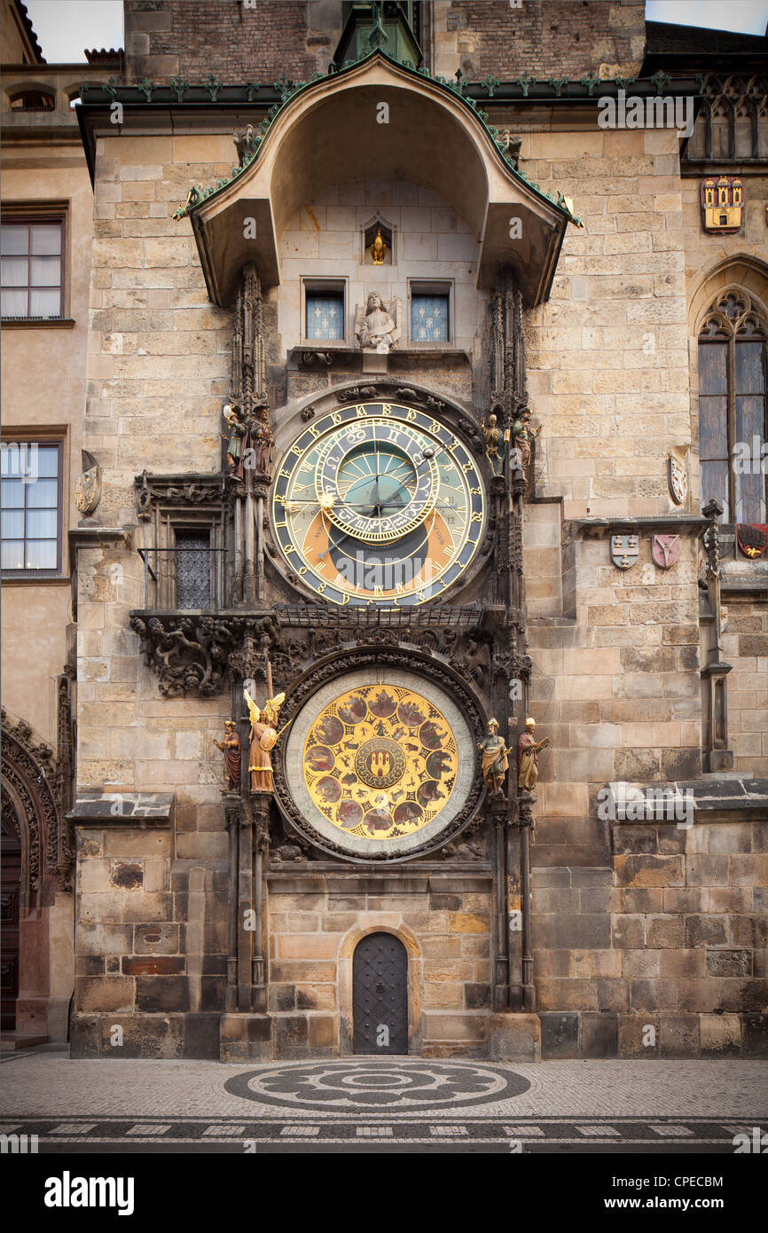 Old town square clock hi-res stock photography and images - Alamy