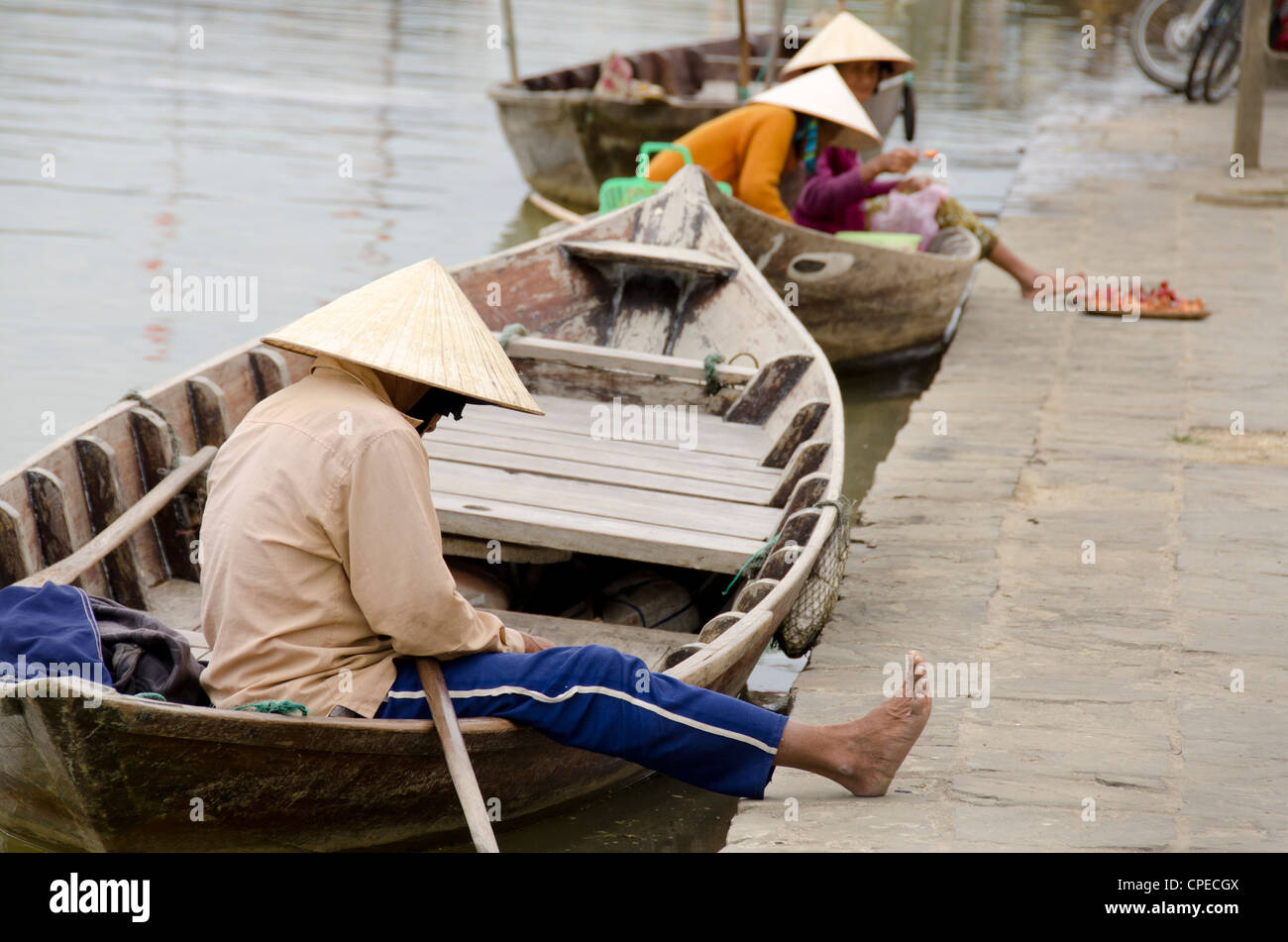 Vietnamese boat people historical hi-res stock photography and images ...