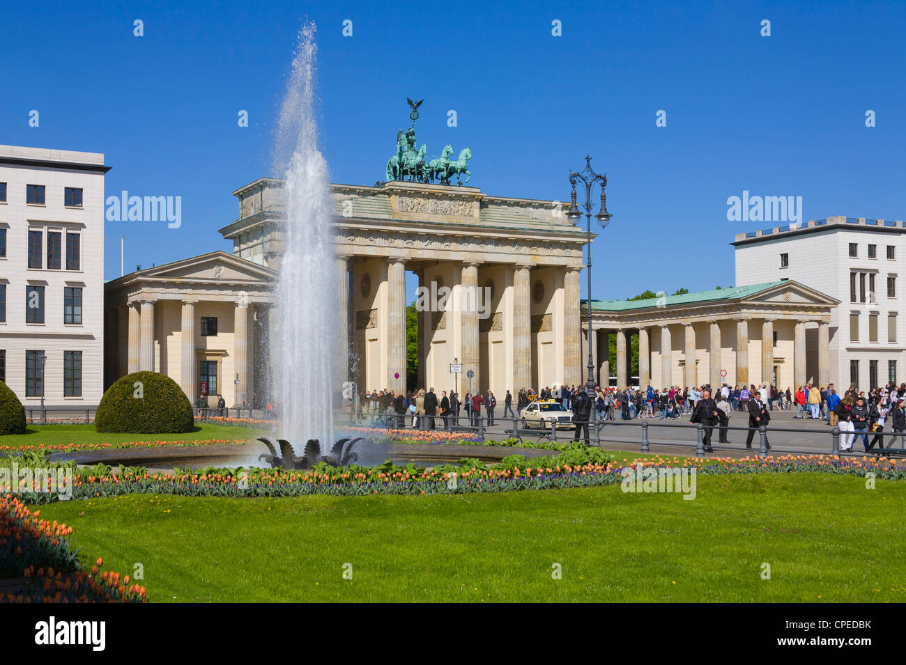 Berlin pariser platz view hi-res stock photography and images - Alamy