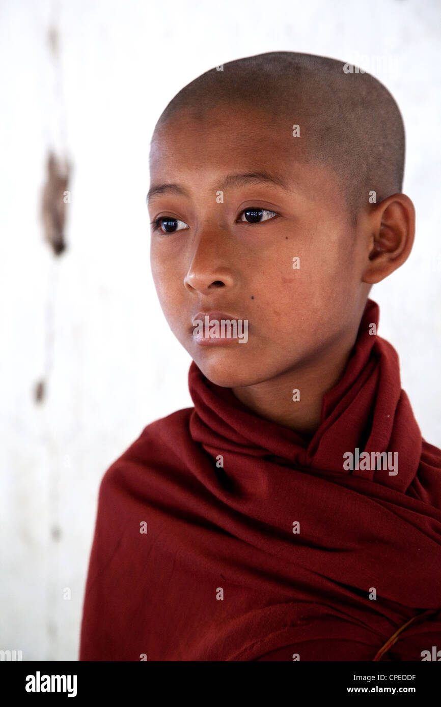 Novice monk hi-res stock photography and images - Alamy