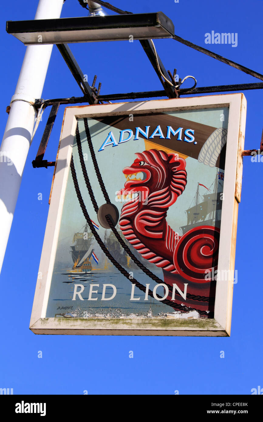 Adnams the red lion pub sign hi-res stock photography and images - Alamy