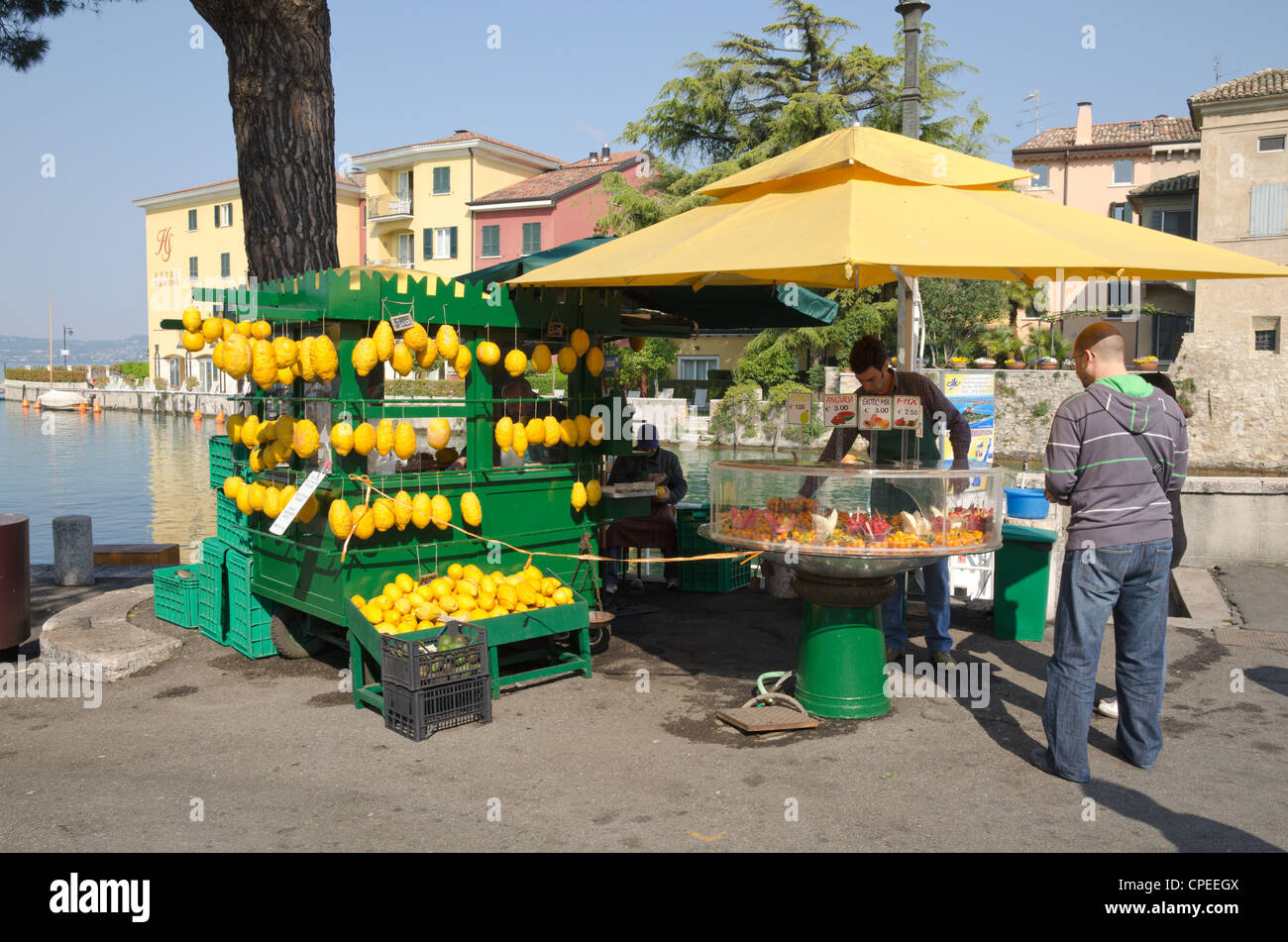 Fruit stall canopy hi-res stock photography and images - Alamy