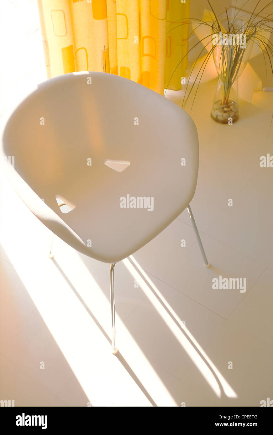 Chair from above still life hi-res stock photography and images - Alamy