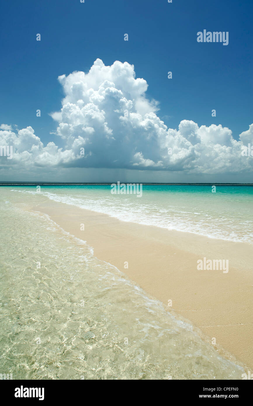 Waters of the Quirimbas archipelago in northern Mozambique Stock Photo ...