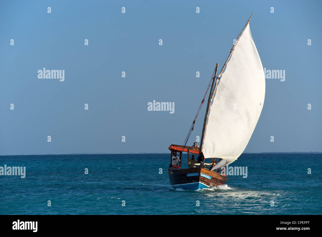 Dhow hi-res stock photography and images - Alamy