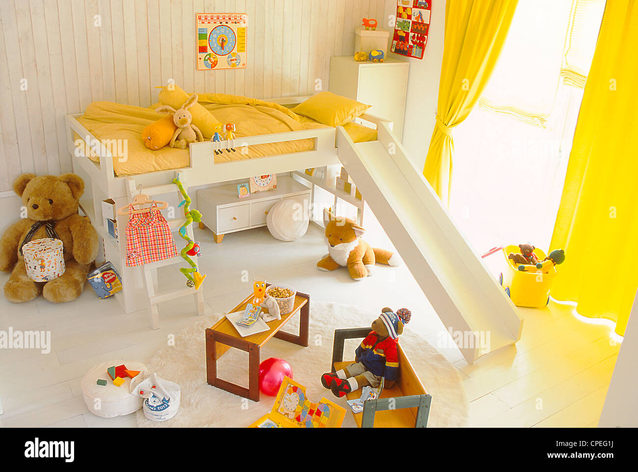 Bed bedroom slide hi-res stock photography and images - Alamy