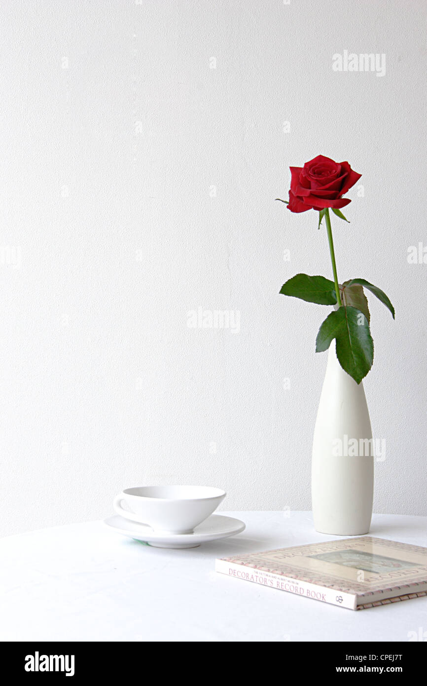 Showpiece rose hi-res stock photography and images - Alamy