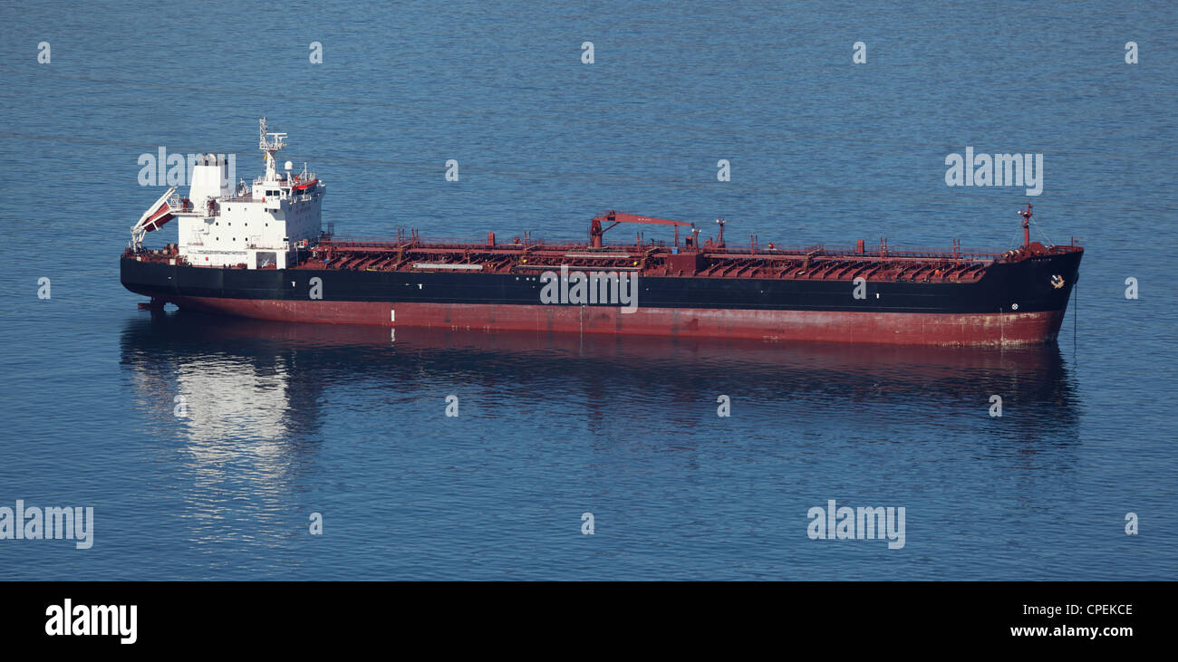 Ship anchoring hi-res stock photography and images - Alamy