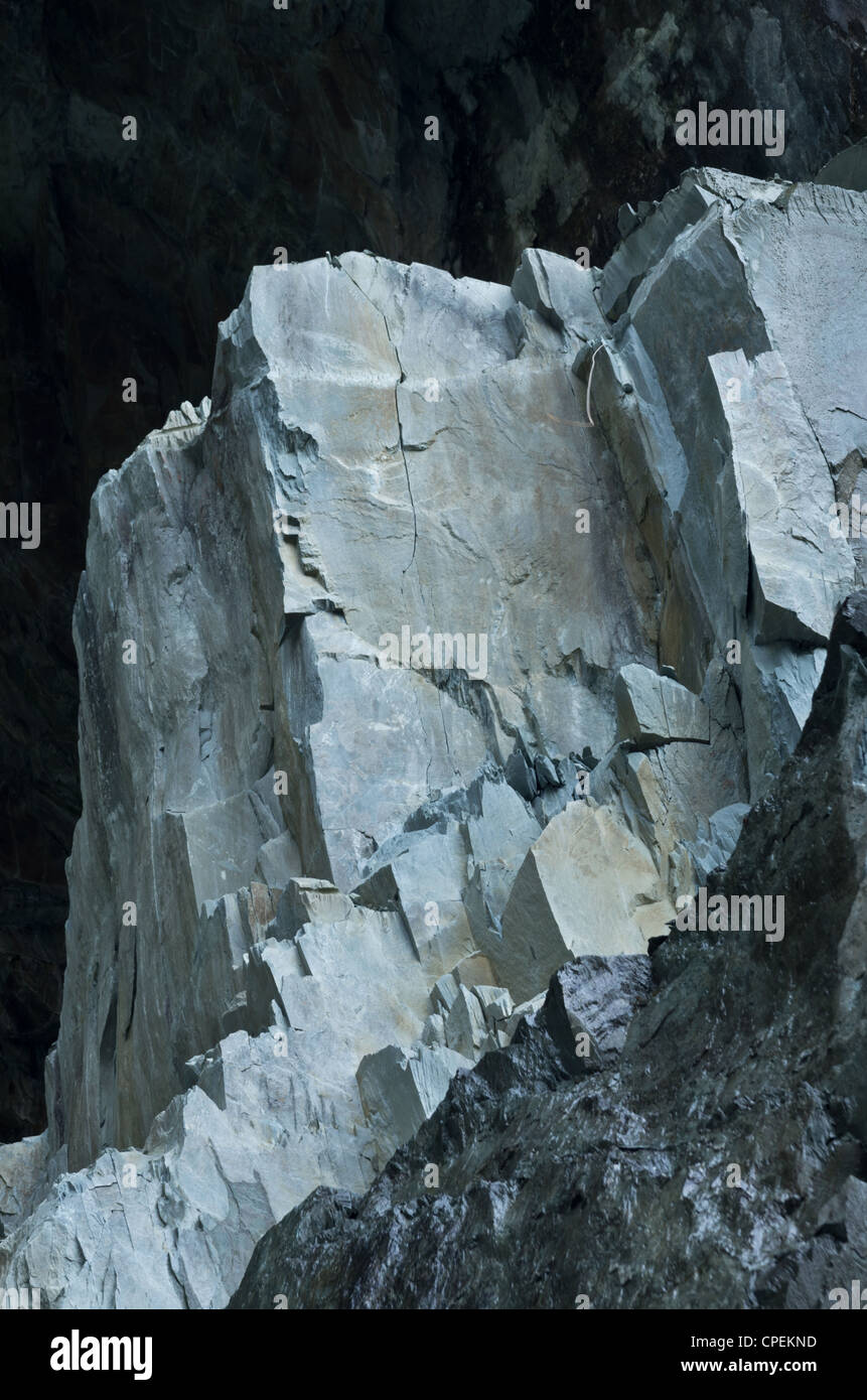 Rock outcrop hodge close slate hi-res stock photography and images - Alamy