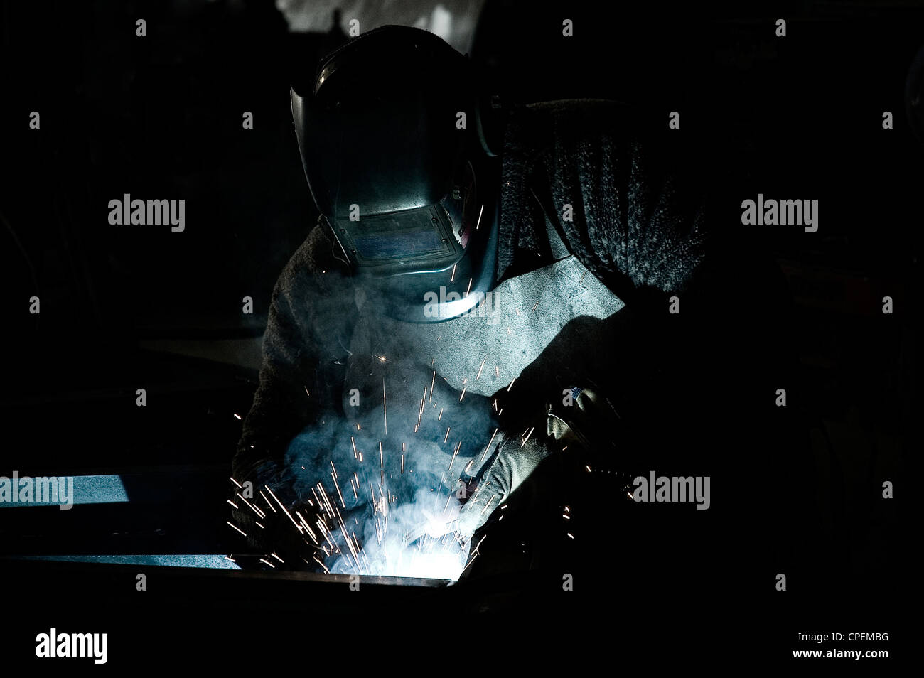Welder at work Stock Photo - Alamy