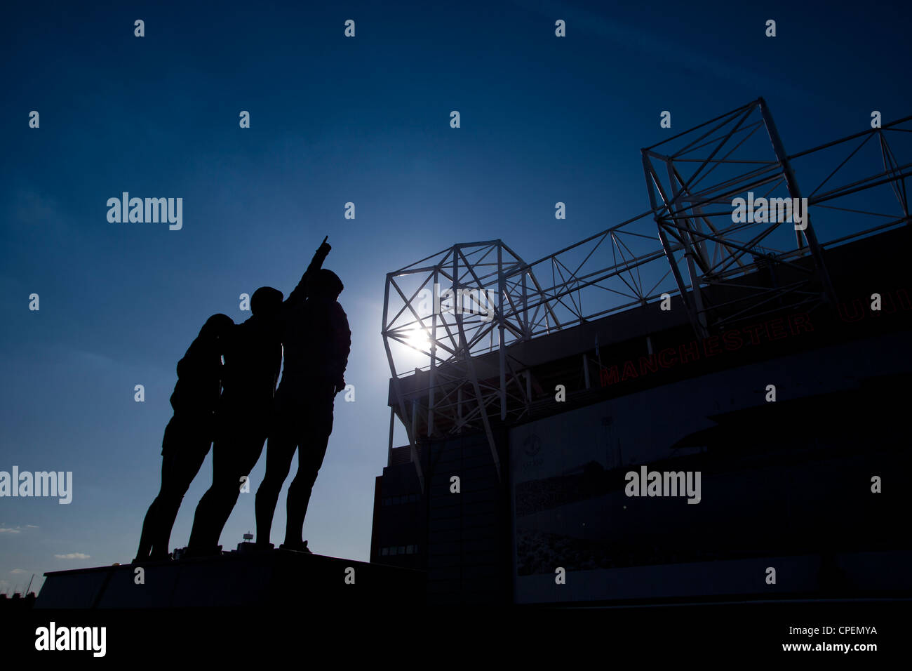 Manchester United 'The United Trinity' a statue of Manchester United's ...