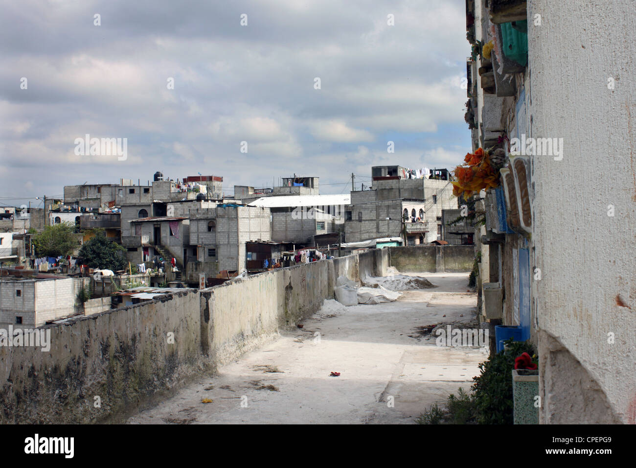 Poor suburb on hill in Guatemala City, Guatemala Stock Photo - Alamy