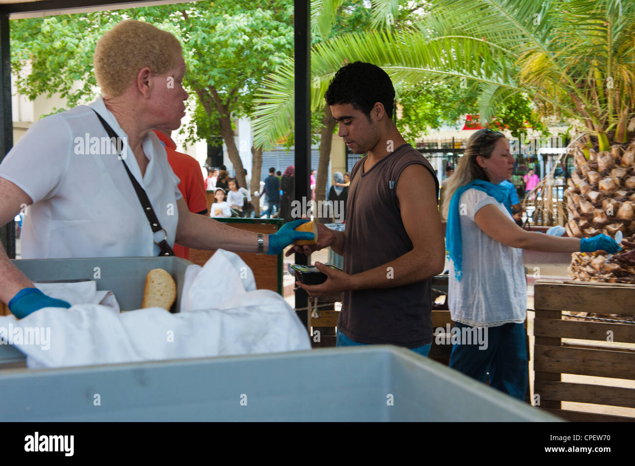 African albino man hi-res stock photography and images - Alamy