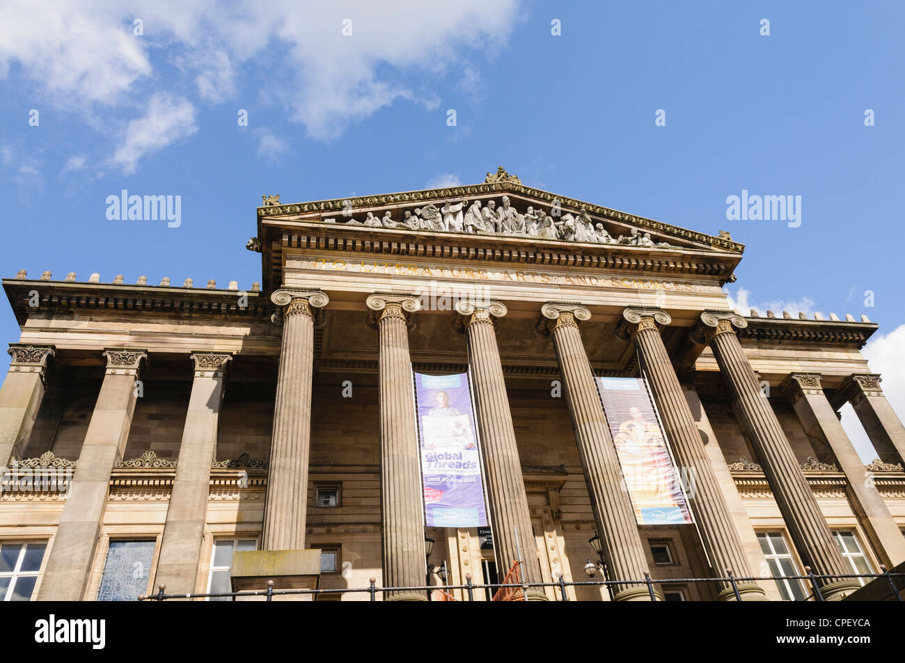 Harris museum and art gallery hi-res stock photography and images - Alamy
