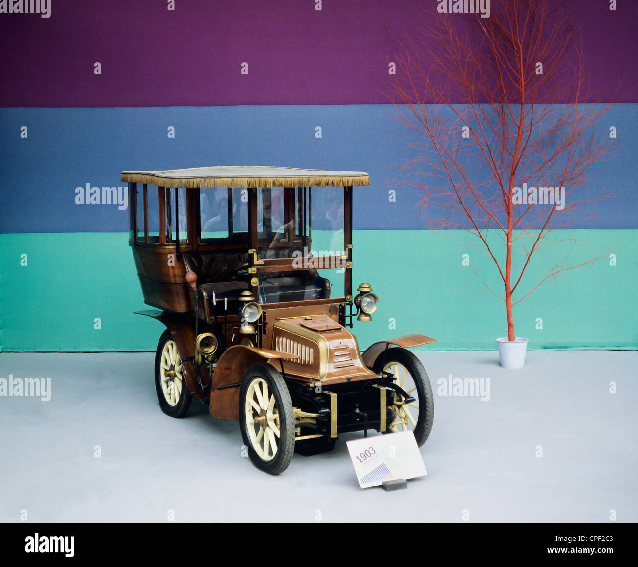 Interiors classic vintage car hi-res stock photography and images - Alamy