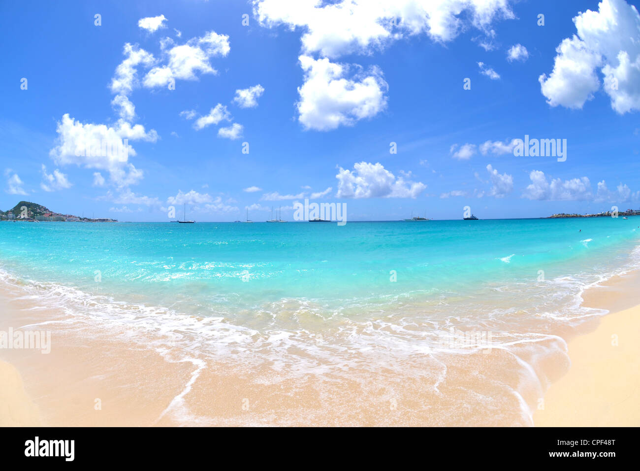 Tropical Caribbean Island Beach - Sint Maarten / Saint Martin Stock ...